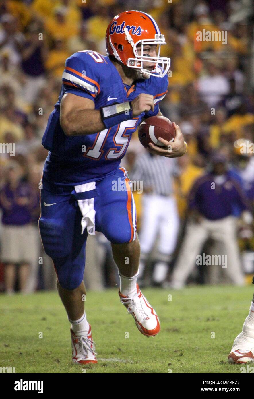 Florida quarterback tim tebow 15 hi-res stock photography and images ...