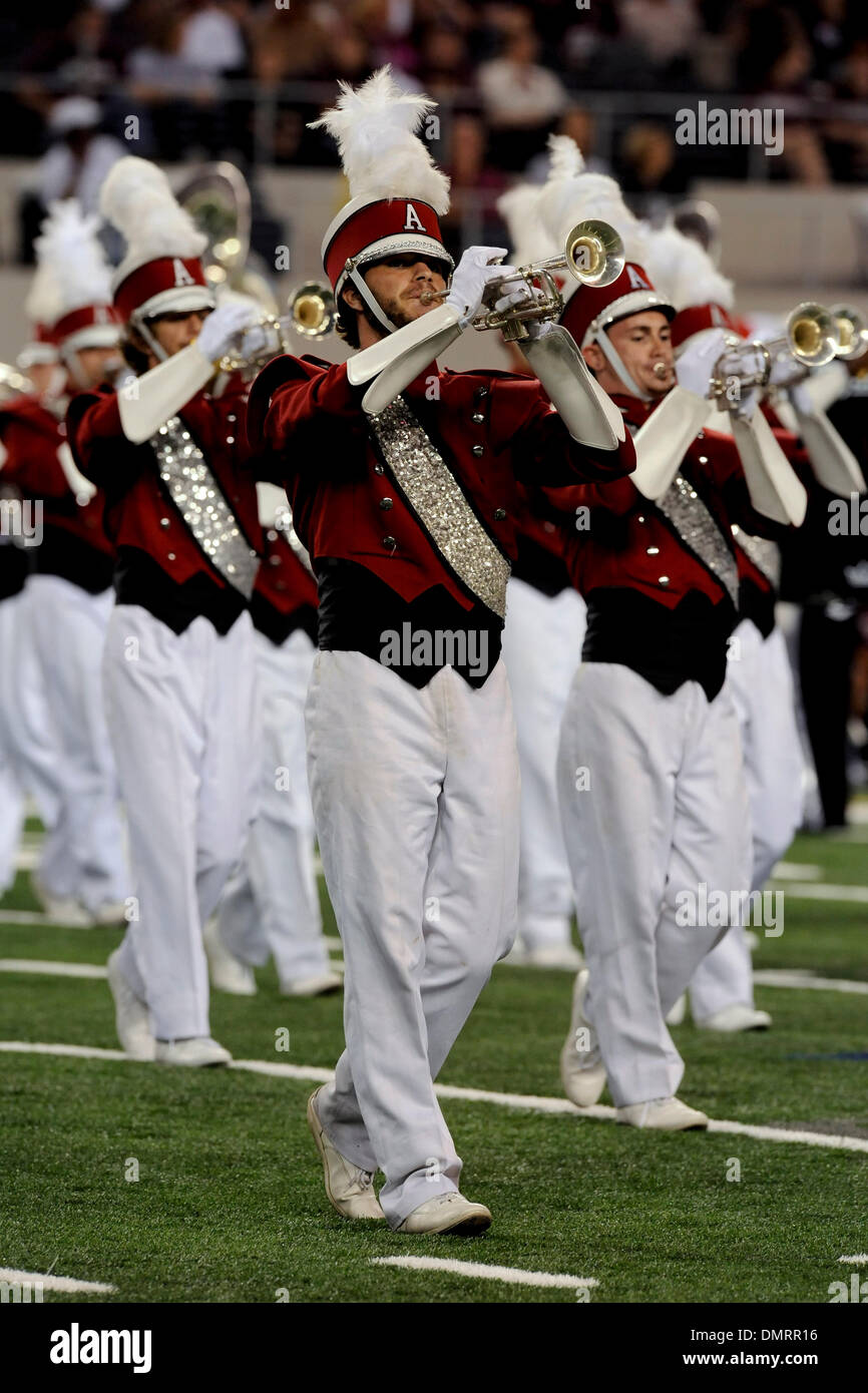 Inaugural 2009 Southwest Classic between the Arkansas Razorbacks and ...