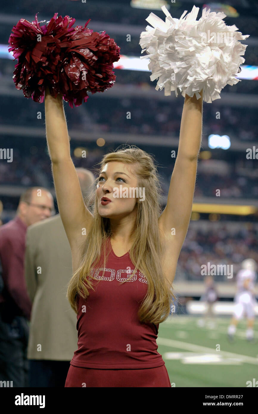 Arkansas razorback cheerleaders hi-res stock photography and images - Alamy
