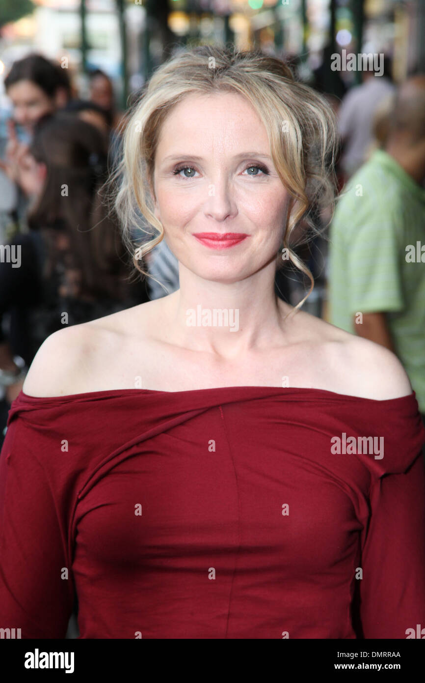 Julie grey hi-res stock photography and images - Alamy