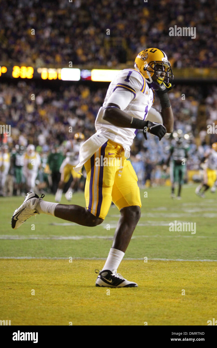 LSU wide receiver Brandon LaFell (1) scores a touchdown during the game ...