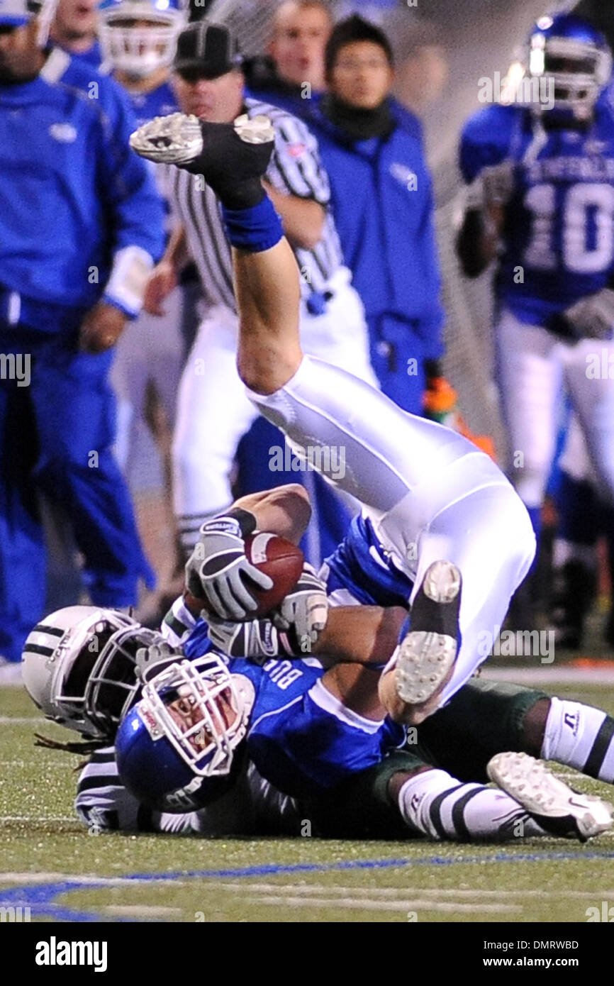 Buffalo wide receiver Brett Hamlin (88) hauls in the catch while taking ...