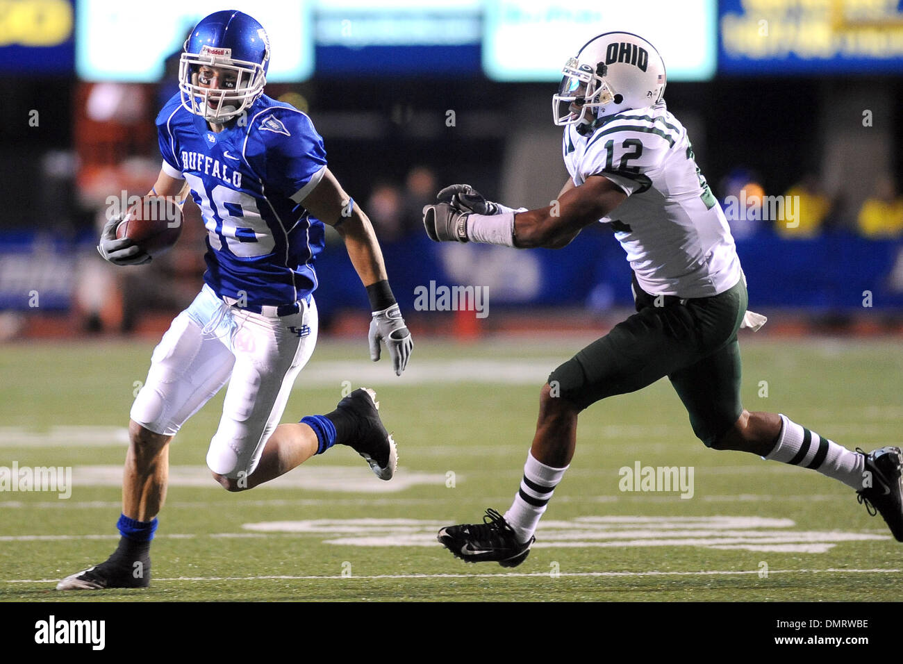 Buffalo wide receiver brett hamlin hi-res stock photography and images ...