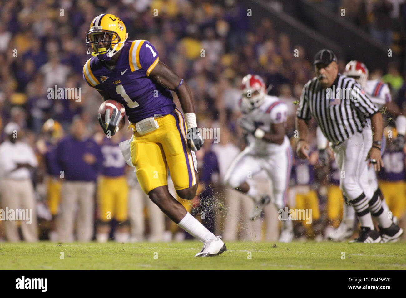 LSU receiver Brandon LaFell (1) runs for a 38 yard touchdown during the ...
