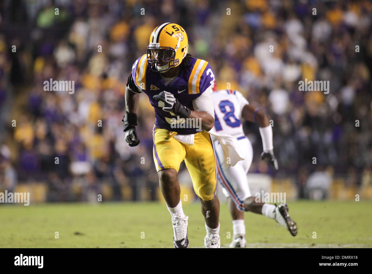 LSU safety Chad Jones (3) runs down the field to cover a punt during ...