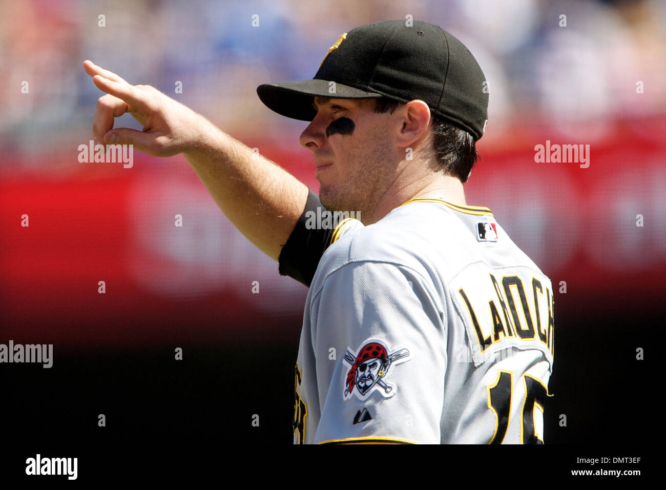 Game action between the Pittsburgh Pirates and the Los Angeles Dodgers ...