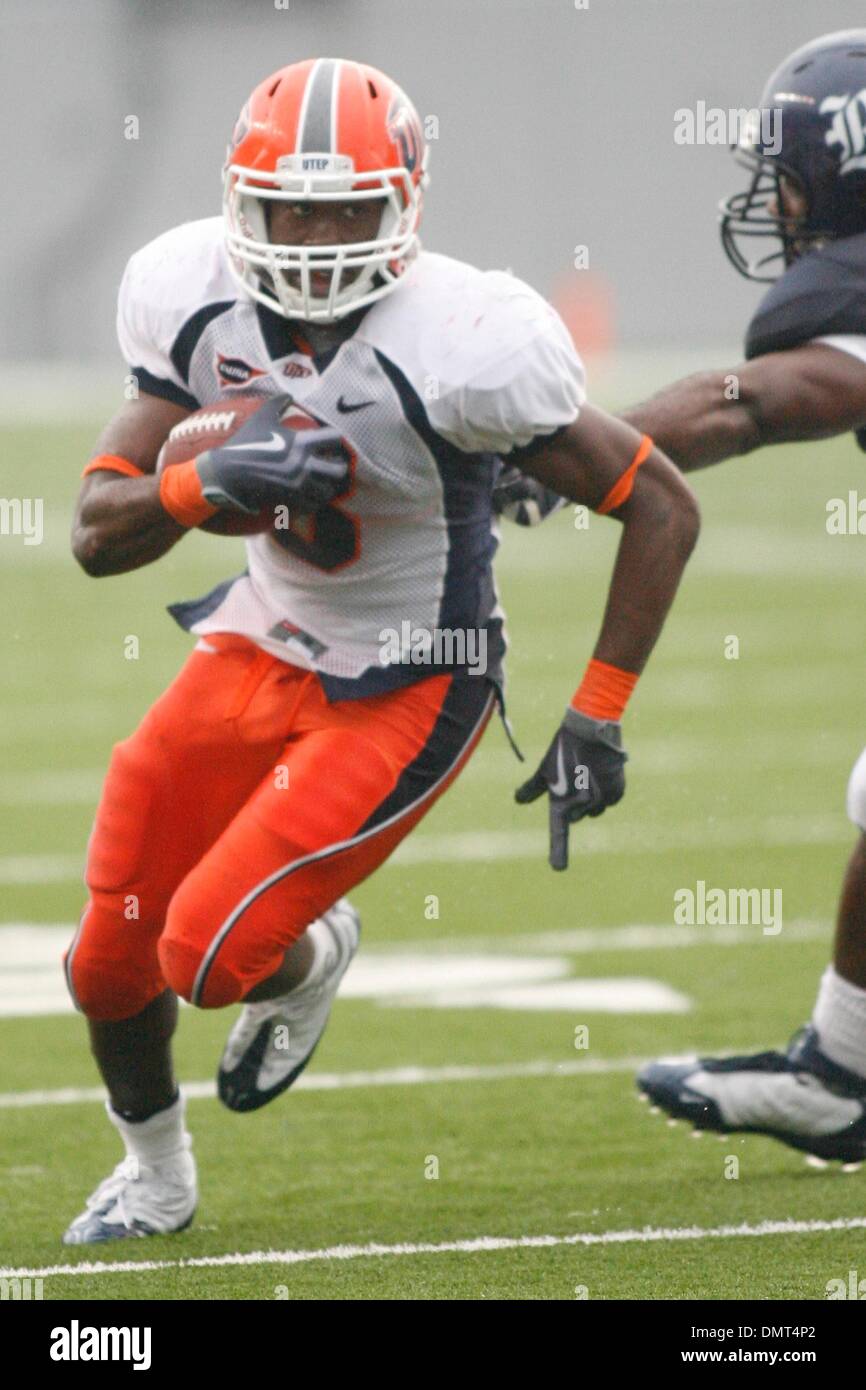 Jeff moturi university texas el hi-res stock photography and images - Alamy