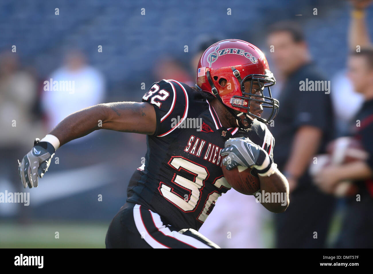 San Diego State running back Anthony Miller (32) warms up prior to the ...
