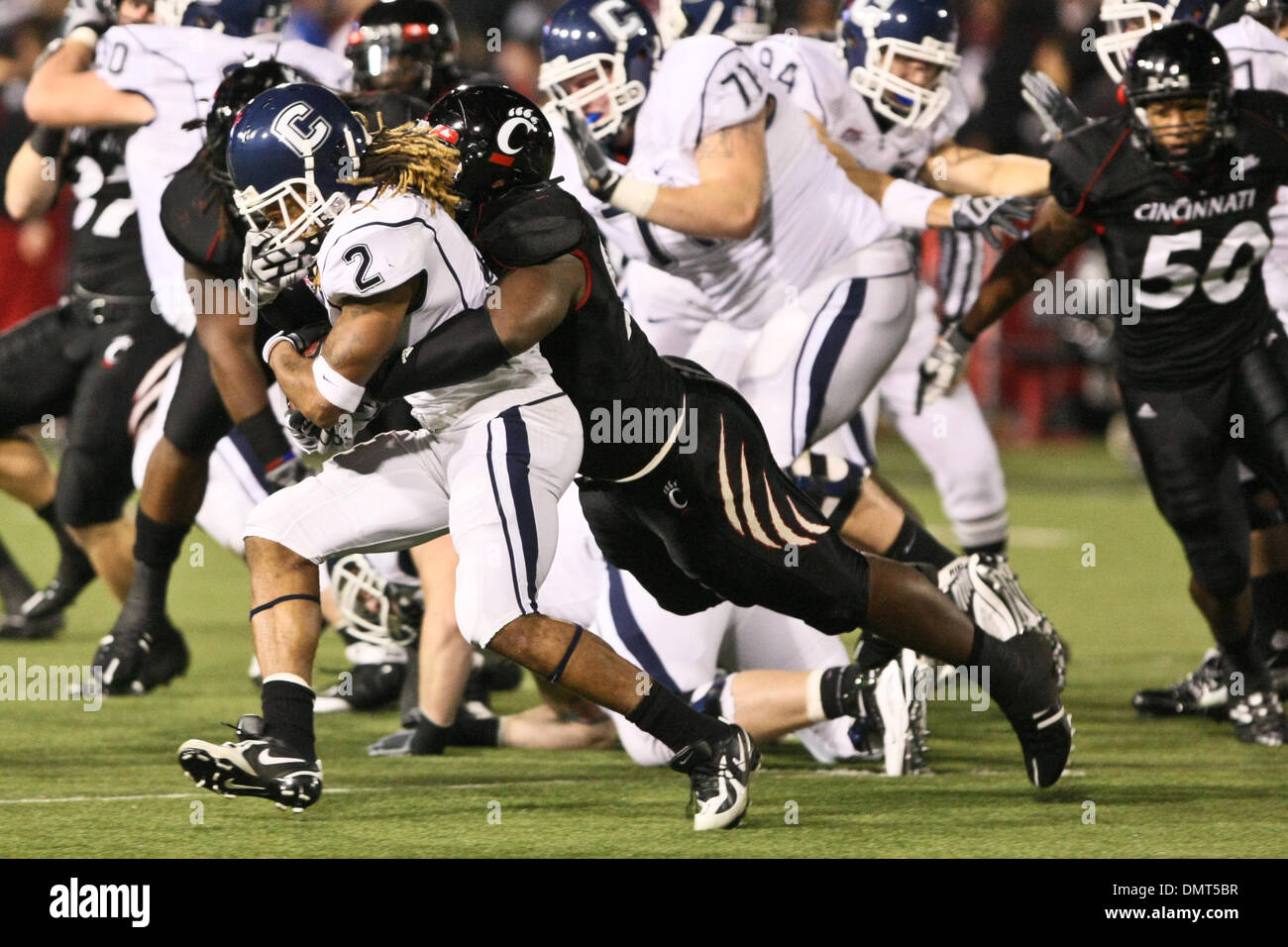 7 November 2009: Connecticut running back Andre Dixon #2 in game action ...