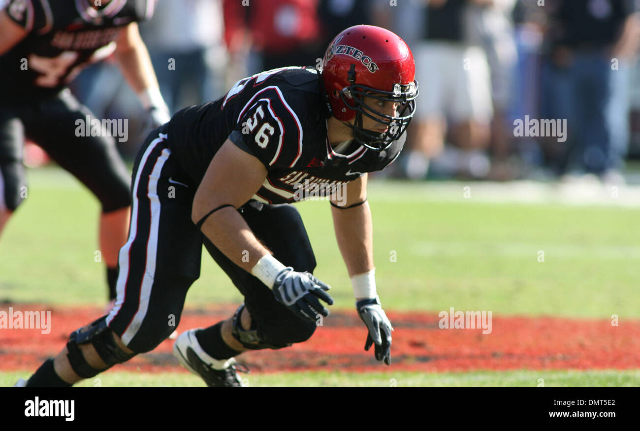 San Diego State Aztec Jonathan Soto blitzes during second quarter ...