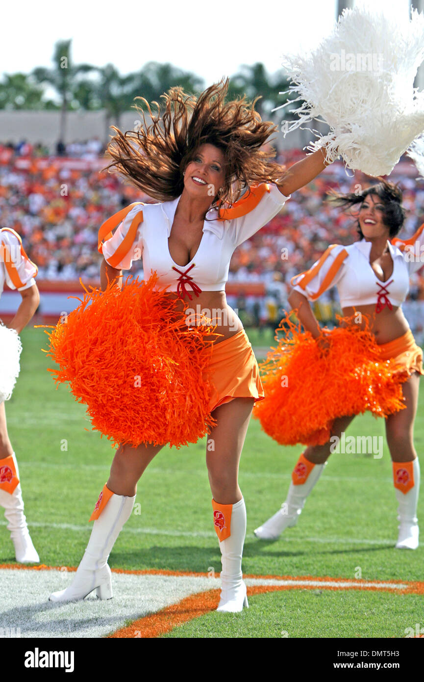 The Tampa Bay Buccaneers Cheerleaders sported throwbacks in honor of ...