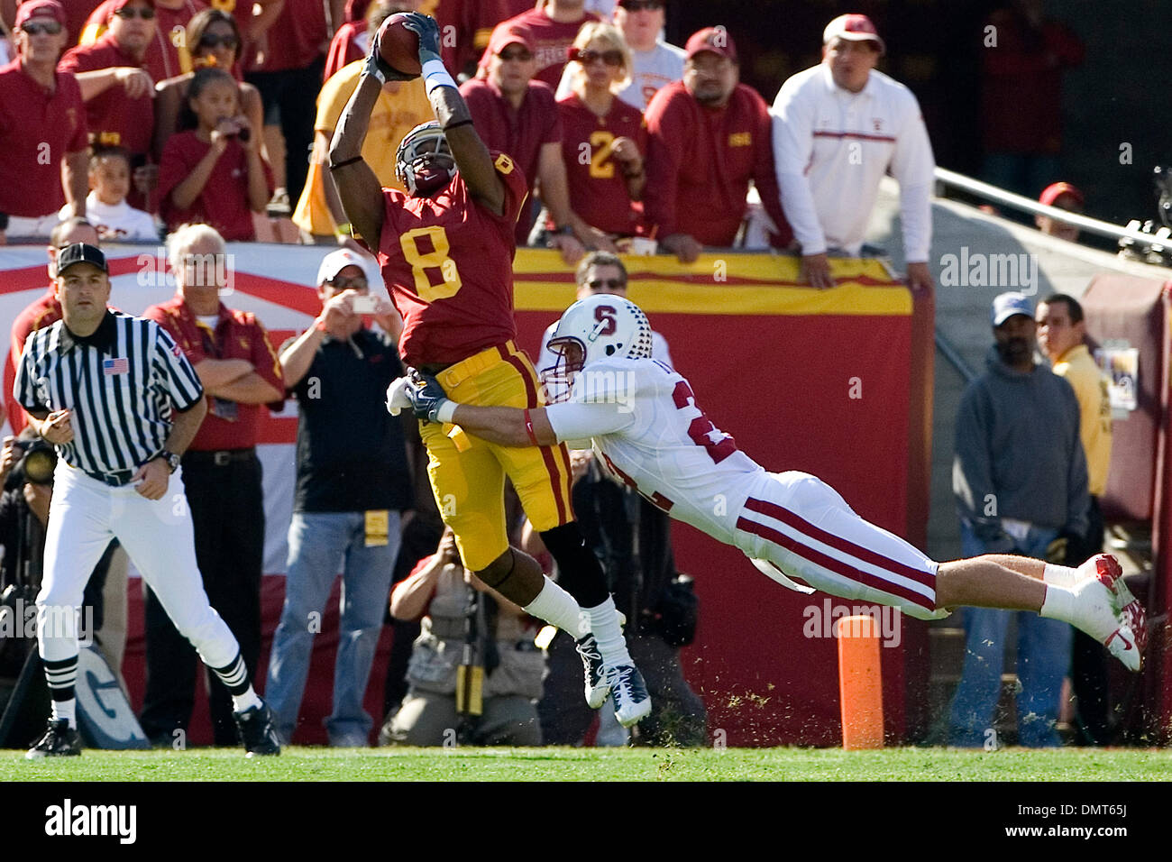 Stanford Cardinal visiting the USC Trojans at the Los Angeles Memorial ...