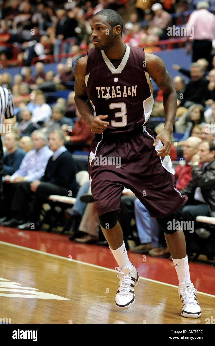 Texas A&M G Derrick Roland scored 21 points as the Texas Fighting ...