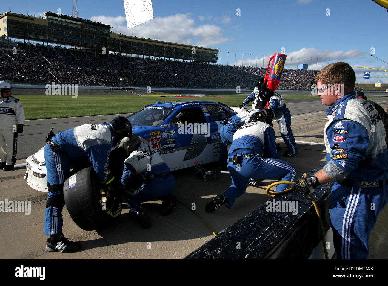 Scott wimmer hi-res stock photography and images - Alamy