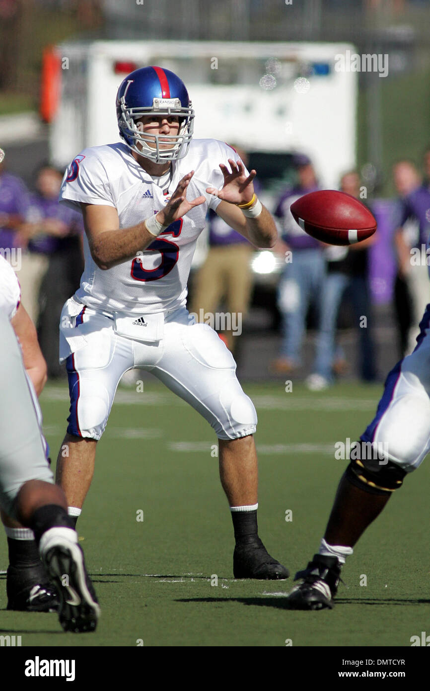 Kansas quarterback Todd Reesing (5) takes the snap during first half ...