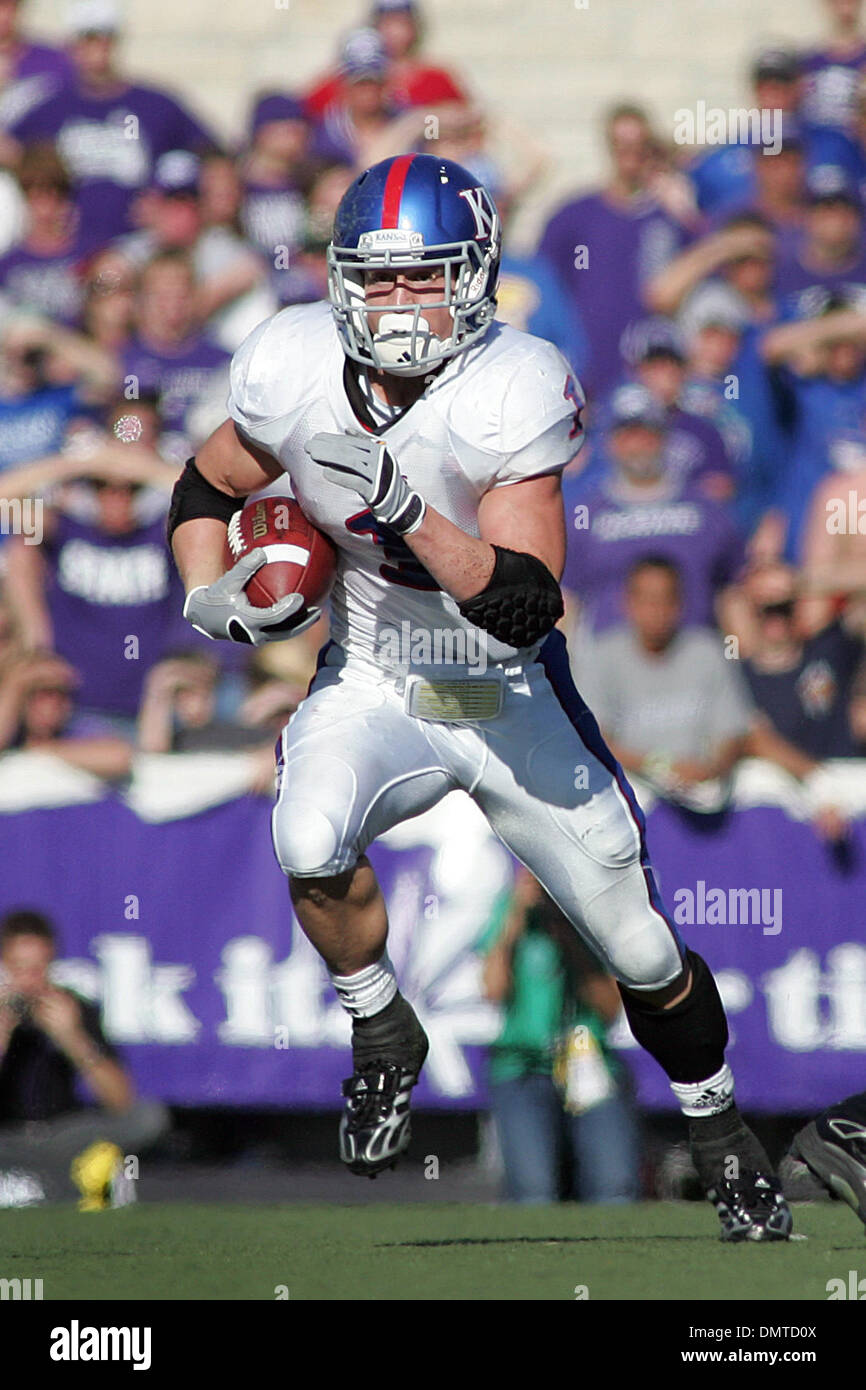 Bill snyder family stadium hi-res stock photography and images - Alamy