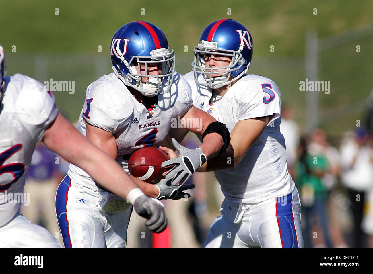 Bill snyder family stadium hi-res stock photography and images - Alamy