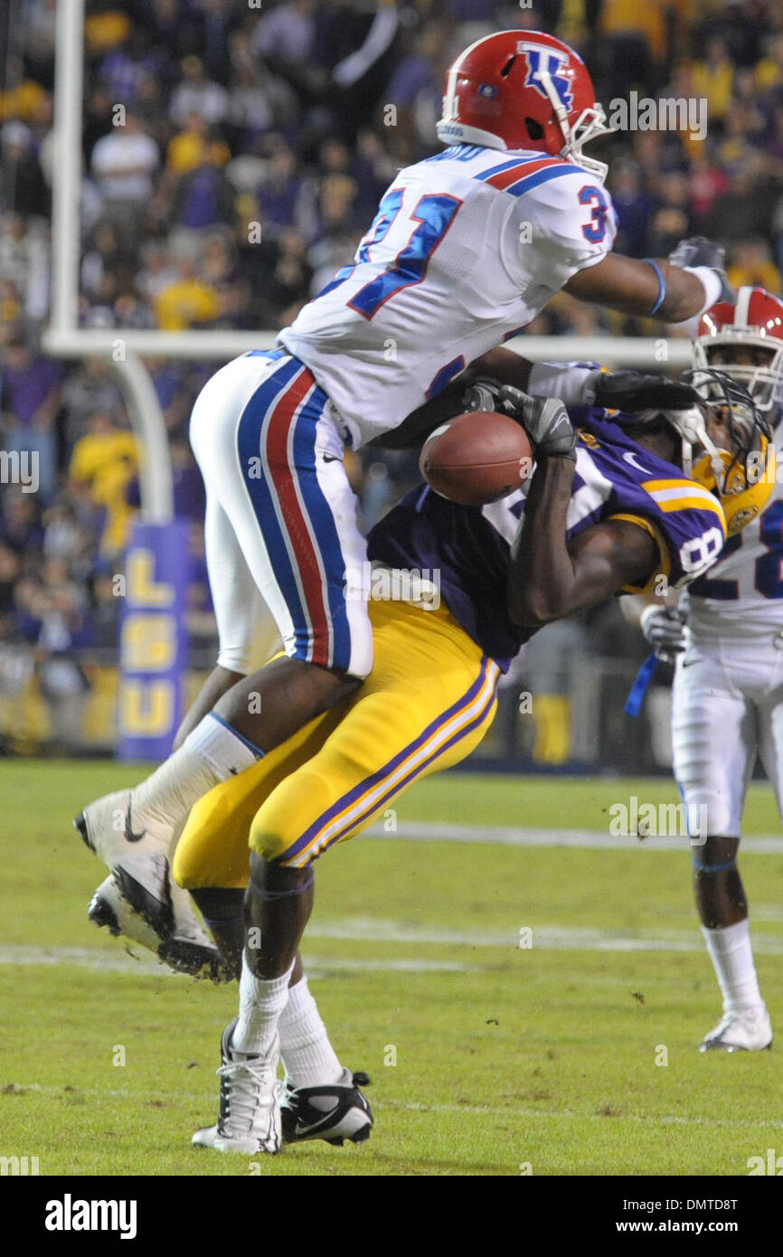 La. Tech safety, #31 Chad Boyd, delivers a crushing hit on LSU wide ...