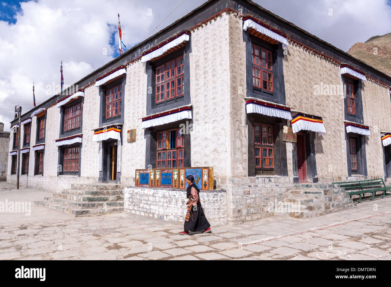 Tibetan house at Lhasa, Tibet Stock Photo - Alamy