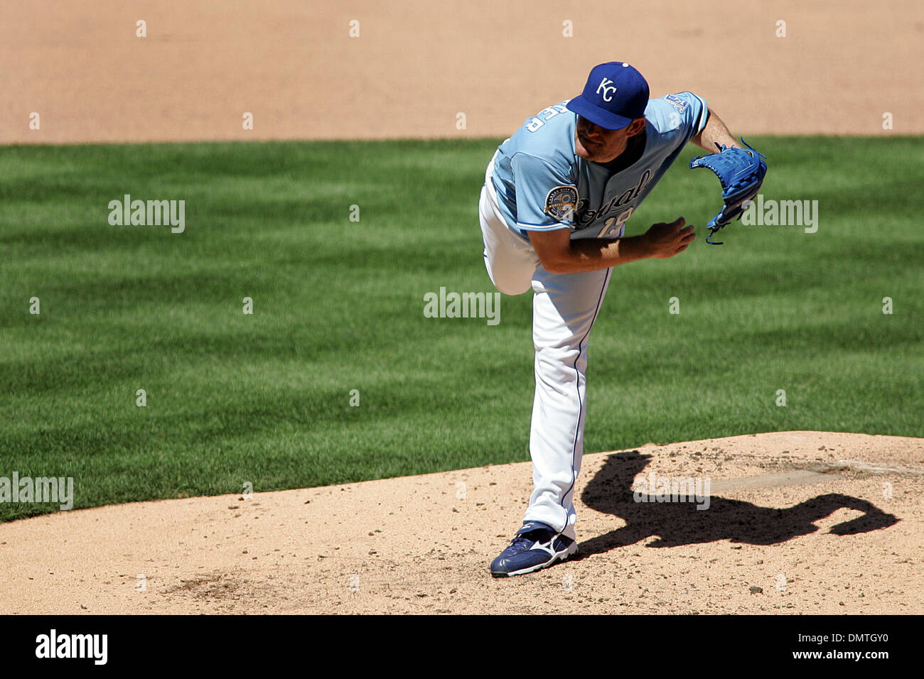 Kansas City Royals starting pitcher Brian Bannister pitches during the ...