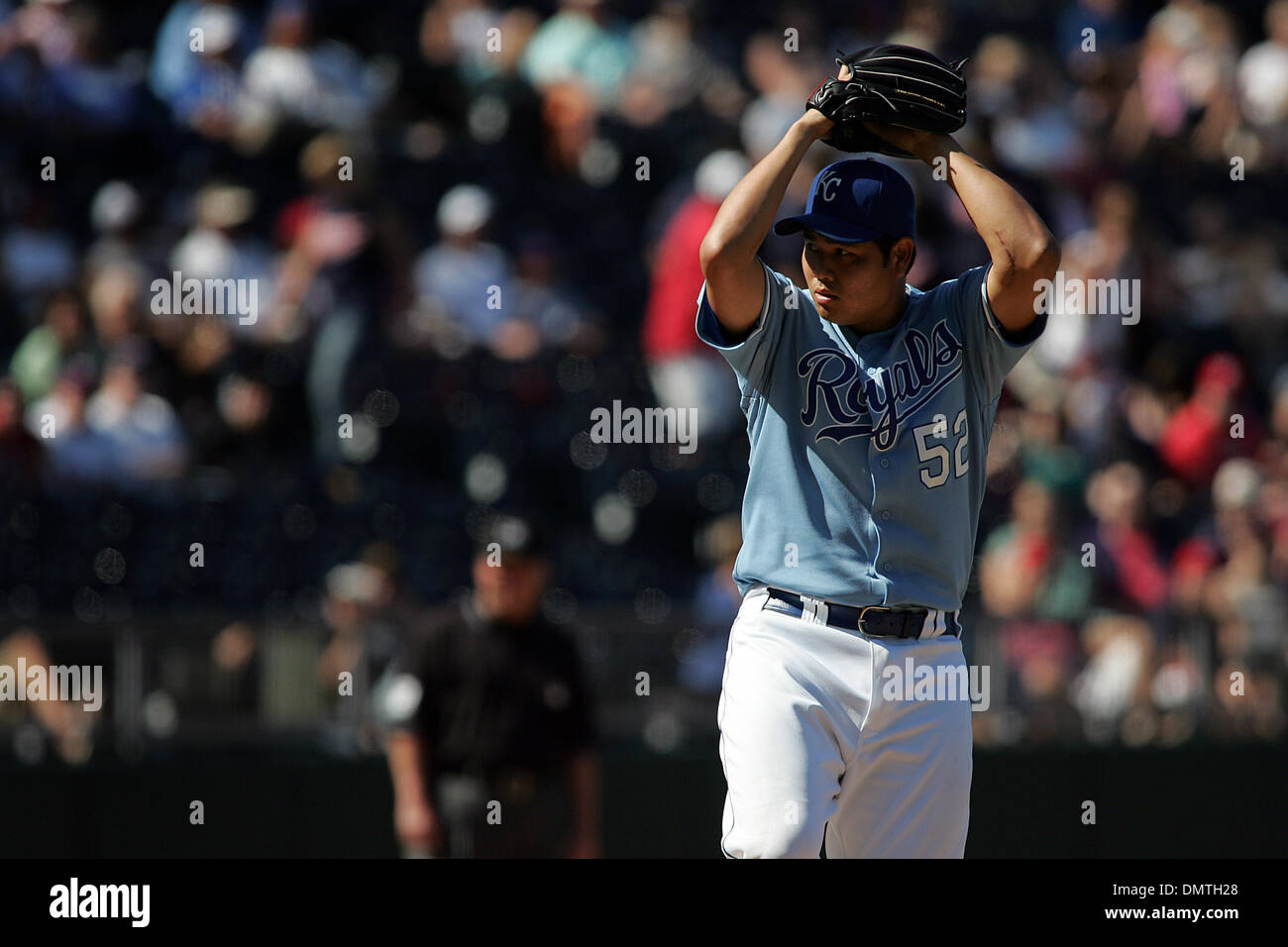 Kansas City Royals relief pitcher Bruce Chen pitches during the Twins ...