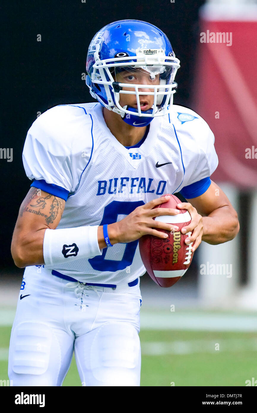 Buffalo Bulls quarterback Zach Maynard (6) with the ball during the ...