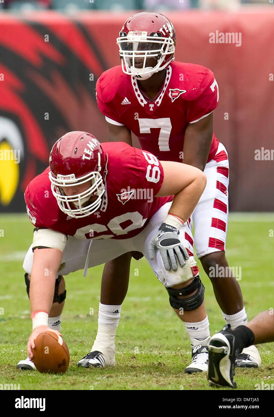 Football center hi-res stock photography and images - Alamy