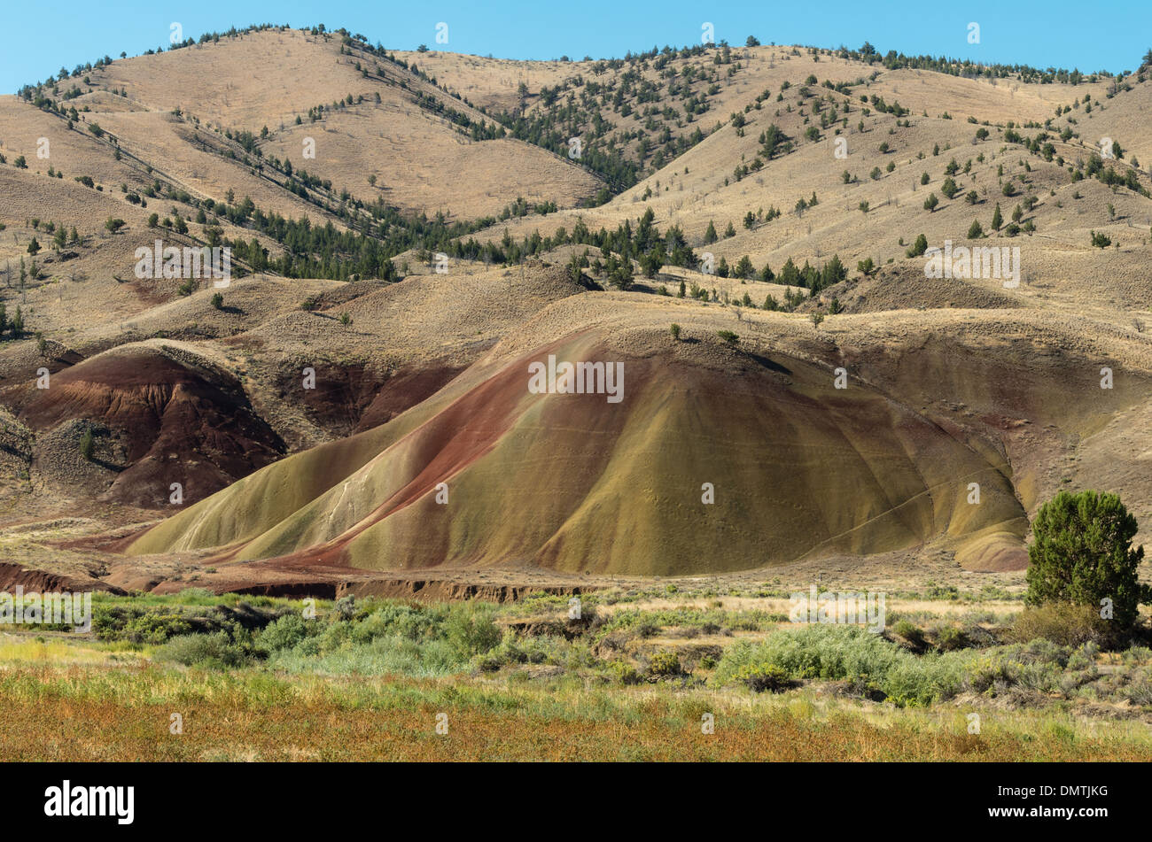 Layers of hills hi-res stock photography and images - Alamy