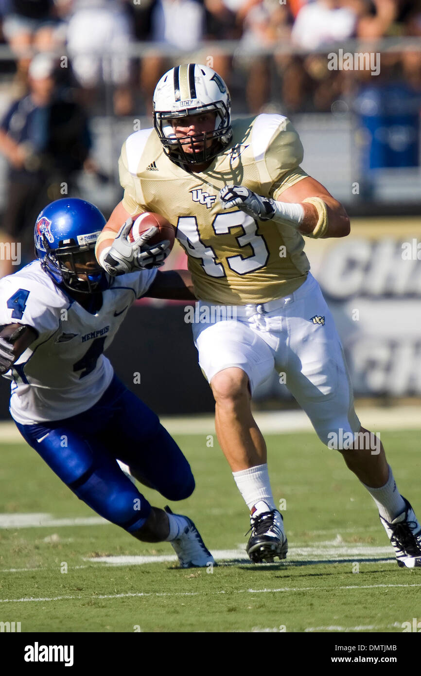 UCF Knights Ricky Kay breaks free from Memphis Tiger Steven Joachim in ...