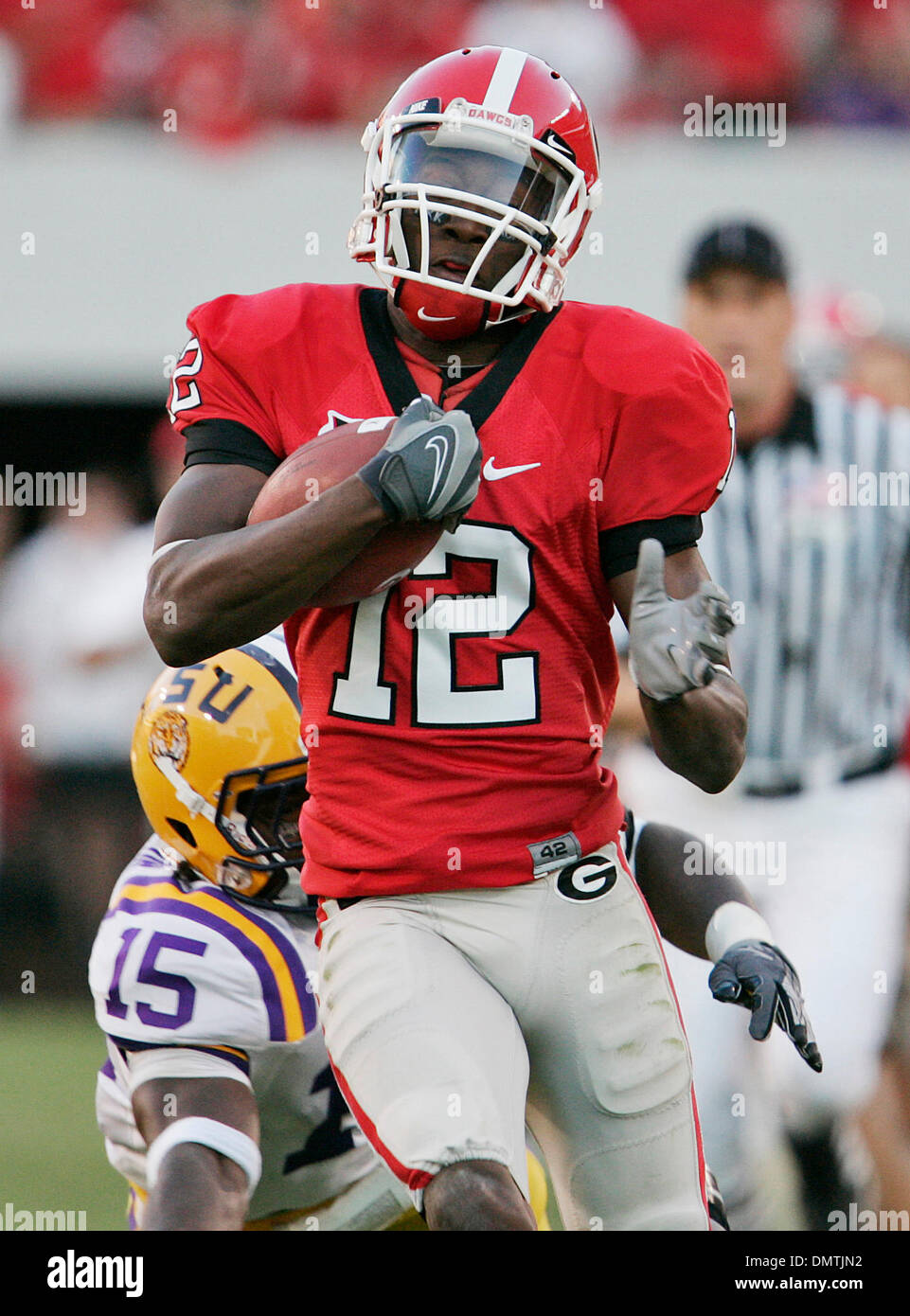 Georgia receiver Tavarres King (12) runs after a deep catch setting up ...