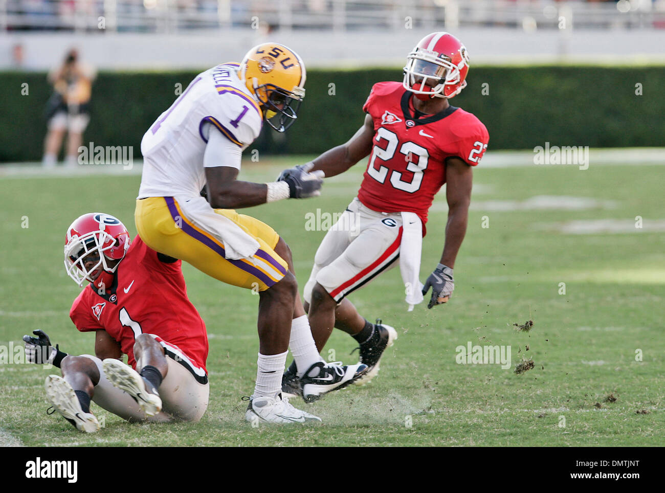 Georgia defensive back Branden Smith (1) throws LSU receiver Branden ...