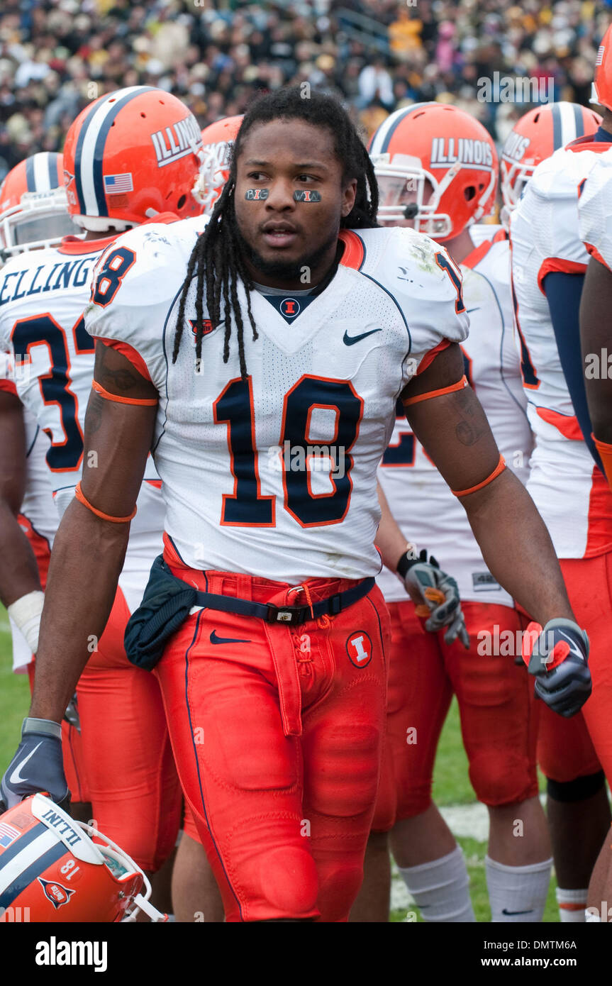 Illinois vs Purdue Boilermakers .(18) Nate Bussey LB. Purdue defeated ...