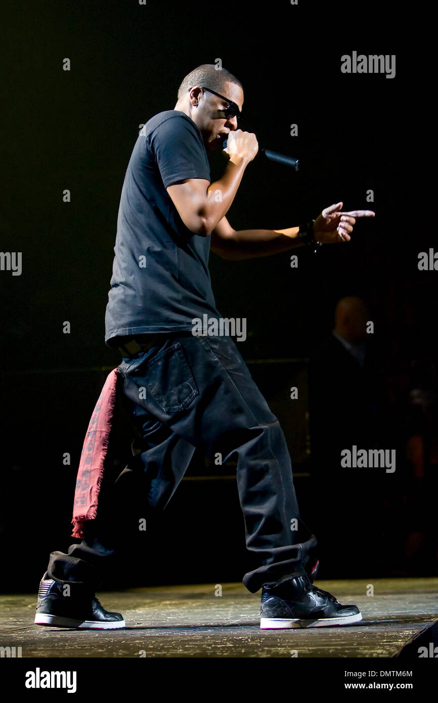 Jay-Z performing onstage during POWERHOUSE 2009 ft. Jay-Z with Keri ...
