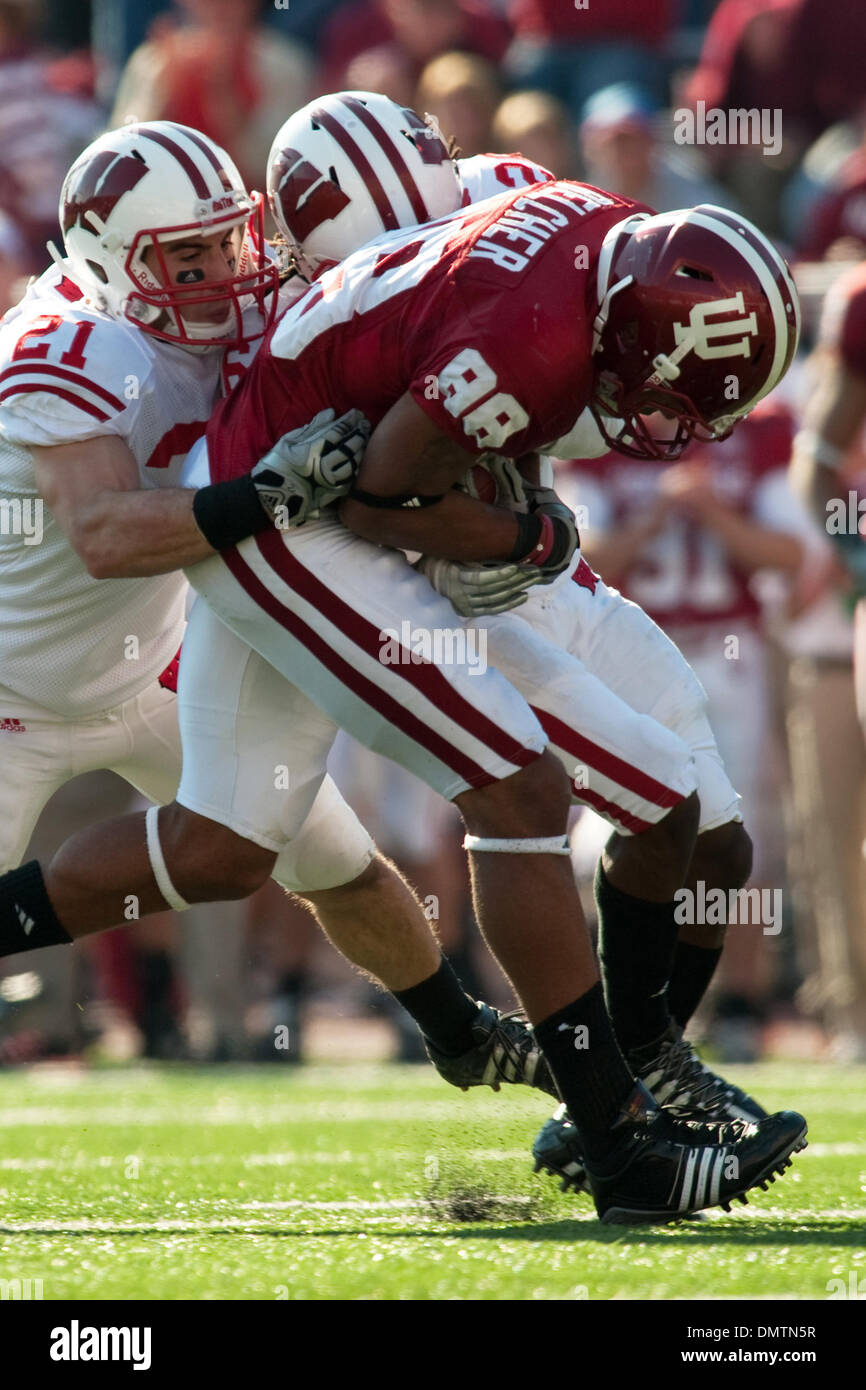 Wisconsin Running back John Clay (32) ran for 134 yards and a touchdown ...