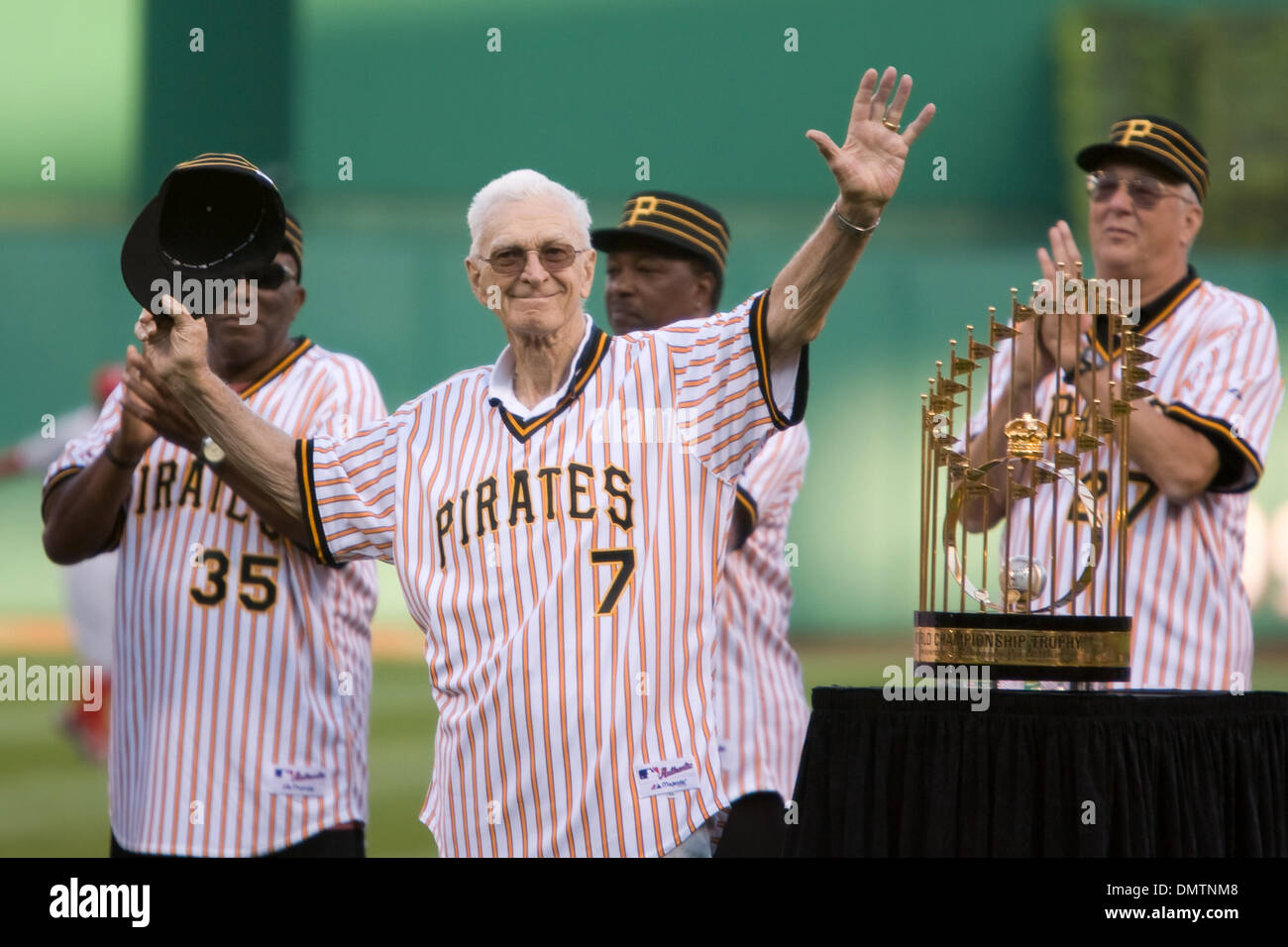 Pittsburgh pirates manager chuck tanner hi-res stock photography and ...