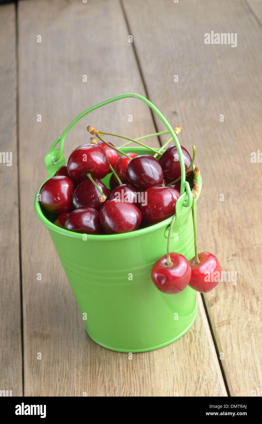 Green cherries hi-res stock photography and images - Alamy