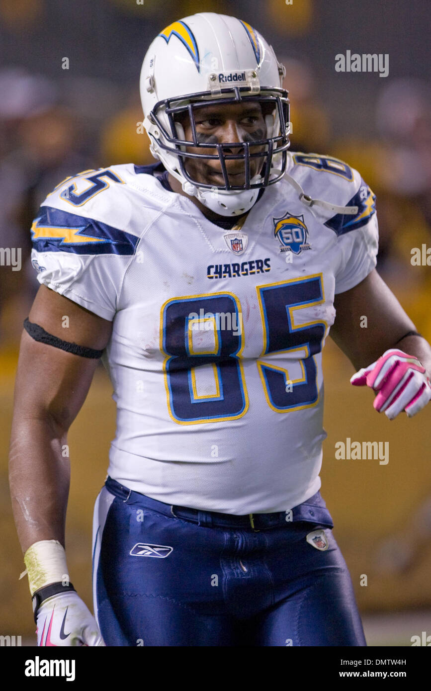 Antonio gates chargers hi-res stock photography and images - Alamy