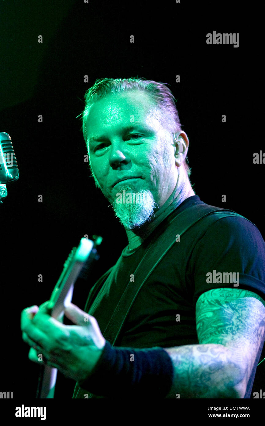 15 October 2009: Metallica lead vocalist and guitarist James Hetfield ...