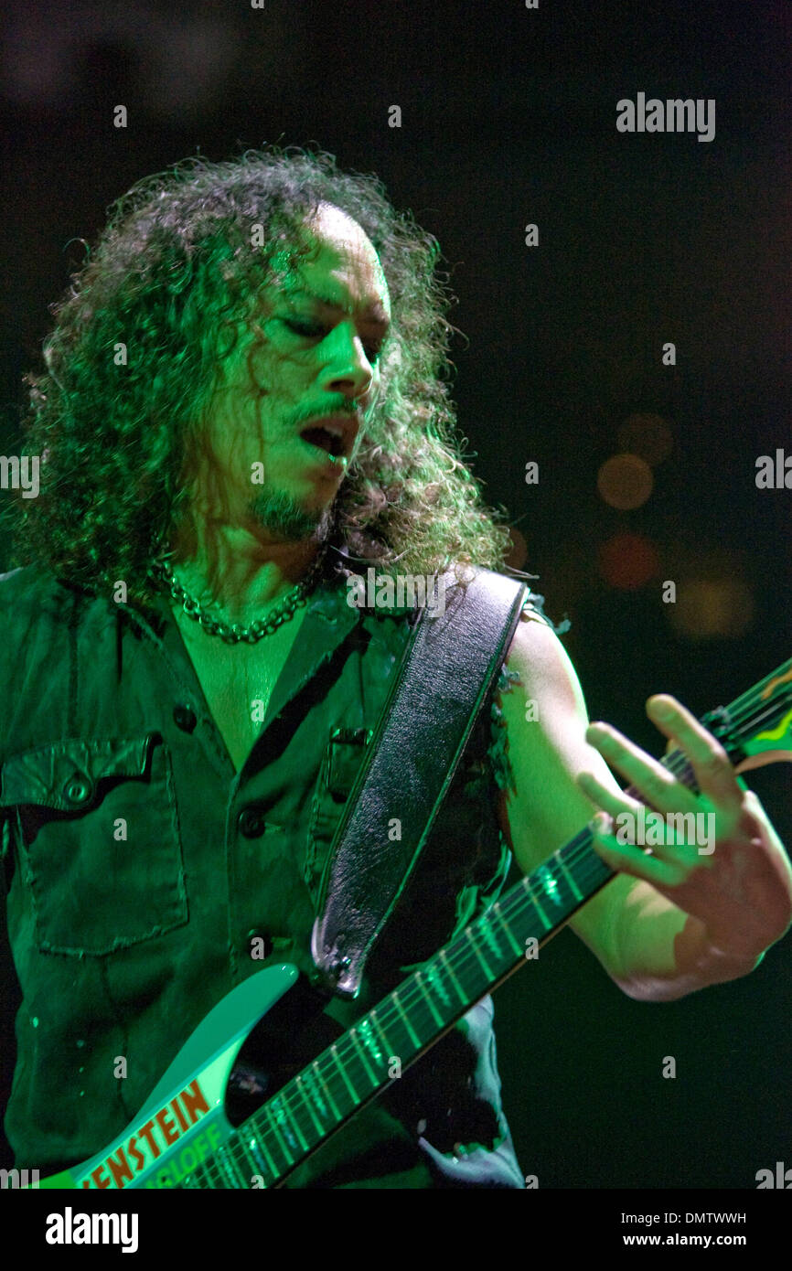 Kirk hammett 2009 hi-res stock photography and images - Alamy