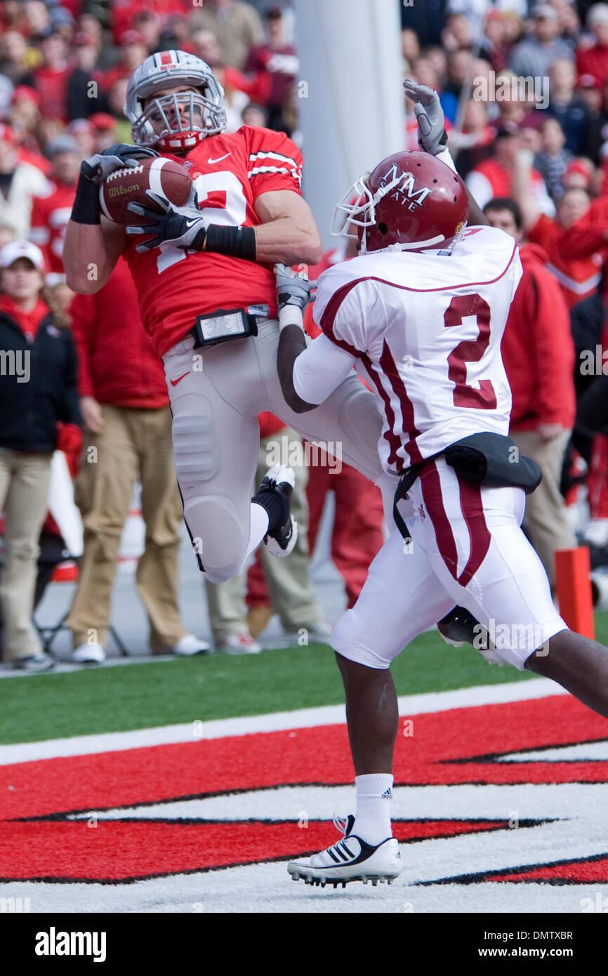 31 October 2009: Ohio State Buckeyes wide receiver Dane Sanzenbacher ...