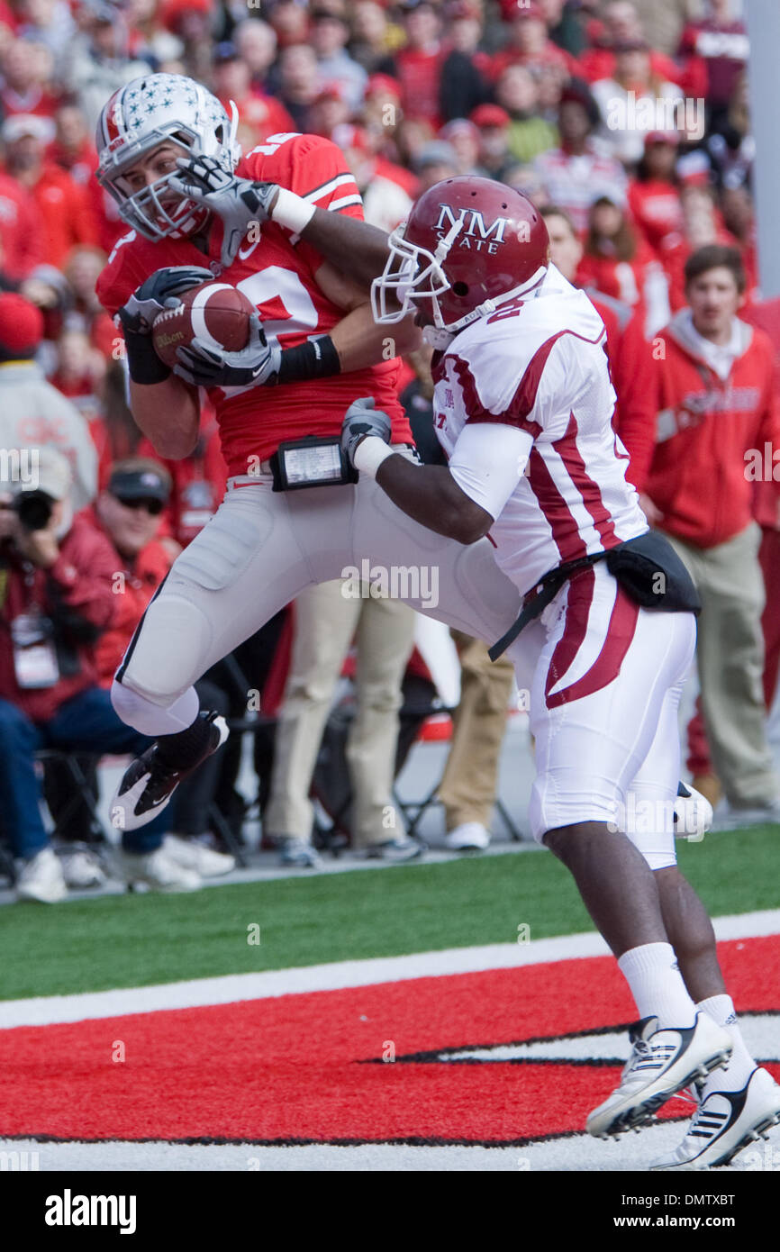 31 October 2009: Ohio State Buckeyes wide receiver Dane Sanzenbacher ...
