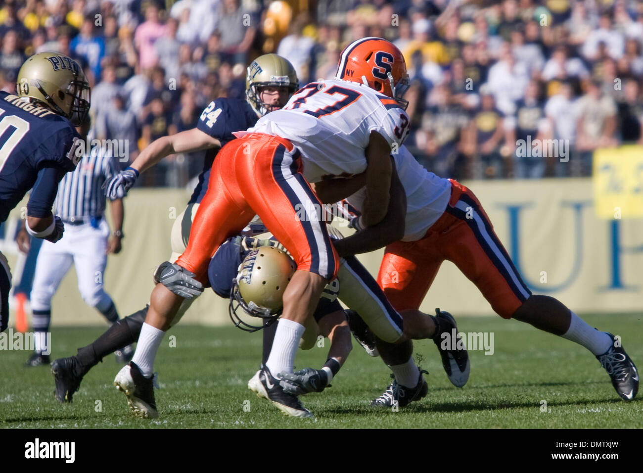 07 November 2009: Syracuse Orange Michael Jones (37) is tackled by Pitt ...