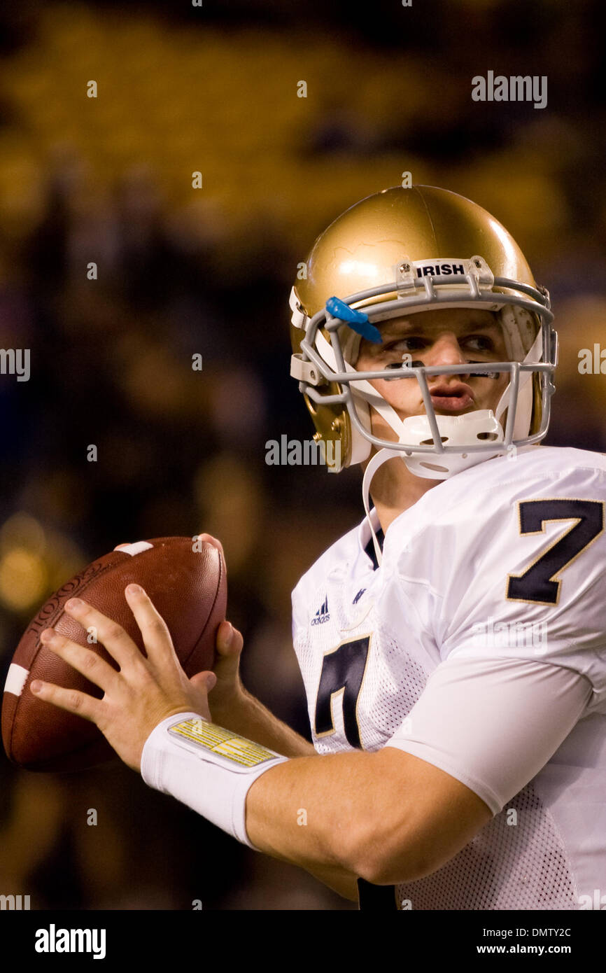14 November 2009: Notre Dame Fighting Irish quarterback Jimmy Clausen ...