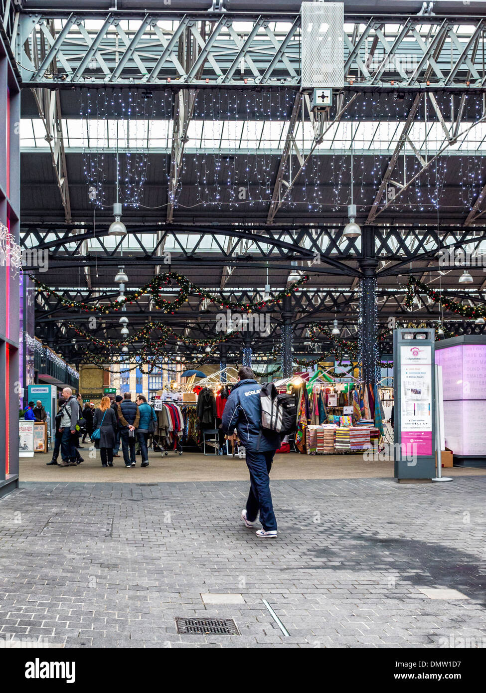 Old spitalfields market and christmas hi-res stock photography and ...