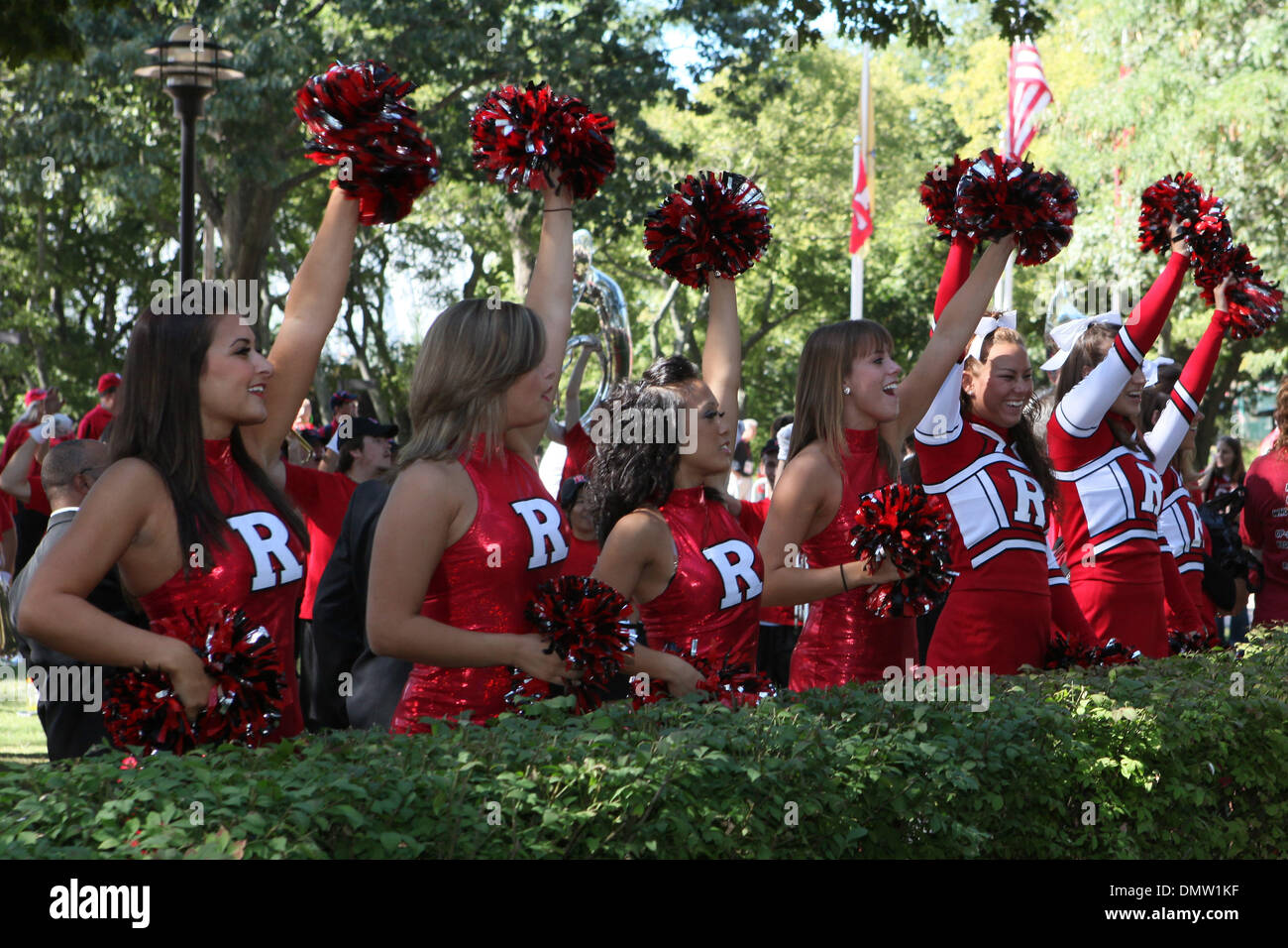 Rutgers scarlet knights cheerleaders High Resolution Stock Photography ...