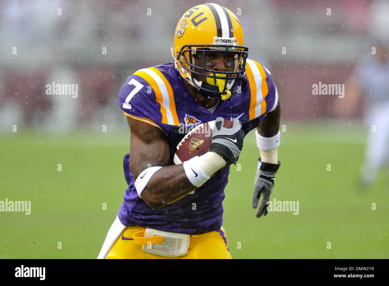 LSU cornerback Pat Peterson (7) returns an interception for a touchdown ...