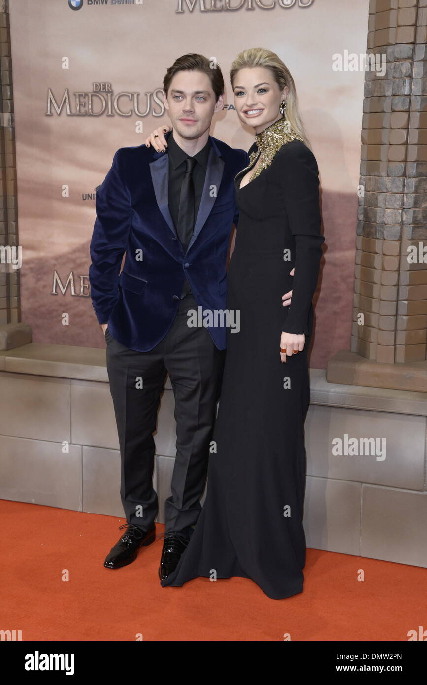 Emma rigby schauspielerin hi-res stock photography and images - Alamy