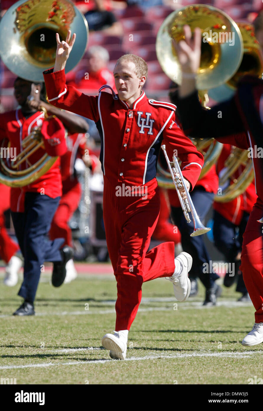 University of houston stadium band hi-res stock photography and images ...