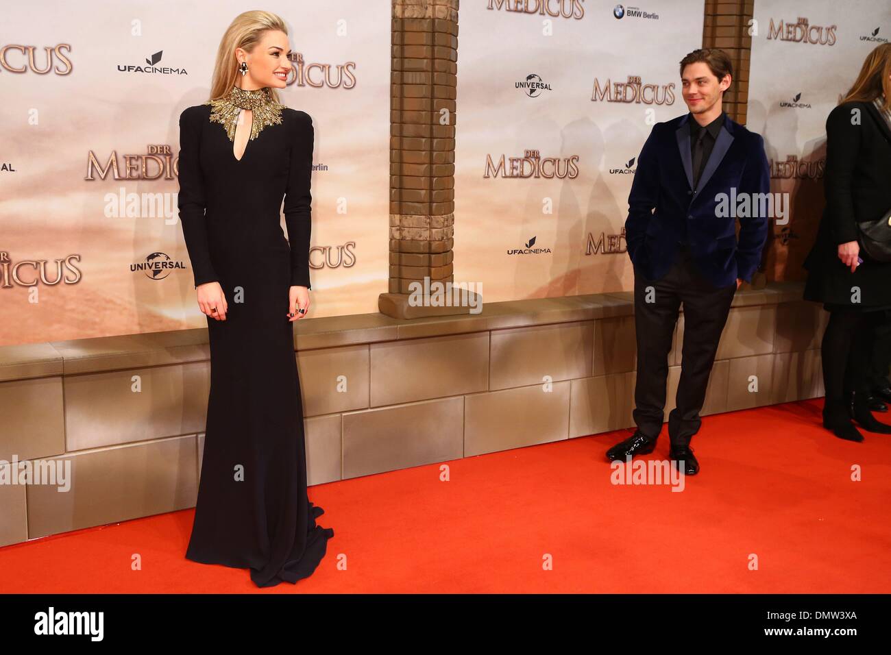 Tom payne and emma rigby hi-res stock photography and images - Alamy