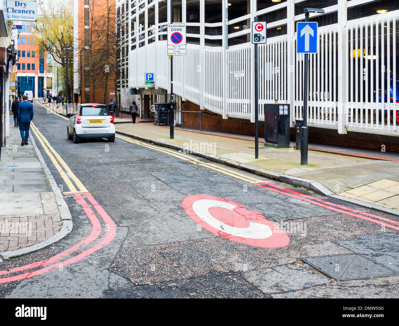 Congestion Sign High Resolution Stock Photography and Images - Alamy